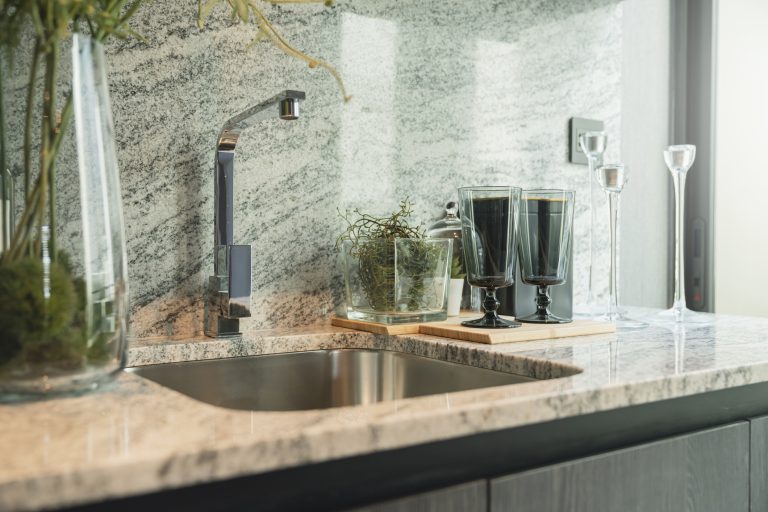 Quartz Backsplash Trends: Elevating Your Kitchen Design with ...